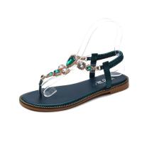 China Wholesale female summer flat flip flops slippers 2022 new design simple beach rhinestone sandals women shoes for sale