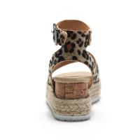 China Children  Cute Breathable Beach Shoes Brown Leopard Pattern Thick Sole   Beach Shoes for sale