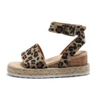 China Children  Cute Breathable Beach Shoes Brown Leopard Pattern Thick Sole   Beach Shoes for sale