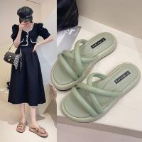 China Flat Bottom Summer Beach Shoes Non Slip Cross Strap Women Casual for sale