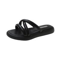China Flat Bottom Summer Beach Shoes Non Slip Cross Strap Women Casual for sale