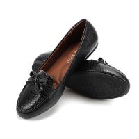 China Stylish Ladies  Comfortable Solid Color Flat Sweet PU Casual Shoes for sale