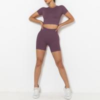 China 2022 Wholesale fashionable yoga seamless short leggings and sexy crop top two-piece sports clothing manufacturer for sale