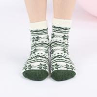 China new design women new winter green non-slip comfortable socks knitted soft short socks with fine workmanship slouch socks for sale