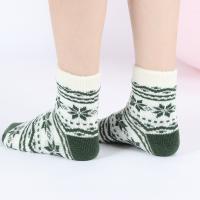 China new design women new winter green non-slip comfortable socks knitted soft short socks with fine workmanship slouch socks for sale