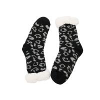 China Customized Leopard Thick Warm Clouds Fabric Slipper Socks  Fuzzy Fleece Dot Women Slipper Socks for sale