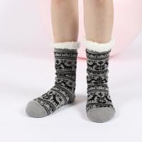 China 2021 hot sell women new skin-friendly casual socks non-slip faux fur Lining Fuzzy Slipper Socks with Christmas pattern for sale