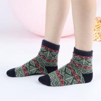 China 2021 new design female knitted skin-friendly socks non-slip soft green durable casual ankle socks for sale
