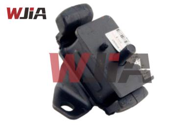 China 1236162160 12361-62140 5VZ Suitable for Toyota Hiace Land Cruiser Rubber Front Engine Mount 12361-62160 VZJ95 for sale
