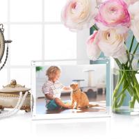 China Transparent Acrylic Photo Frame 6x8 8x10 With Double Sided Magnetic Holder for sale