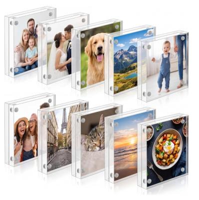 China OEM ODM Clear Acrylic Photo Frame 102x102x20mm with Magnetic Closure for Desk Top Display for sale