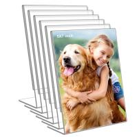 China Desktop Clear Acrylic Photo Frame Custom Size with Magnetic Closure for sale