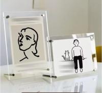 China Custom Size Acrylic Photo Frame High Transparency With Magnetic Closure Perspex Frameless Picture Frames for sale