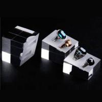 China Hand Ring Slotted Clear Acrylic Block White Acrylic Jewelry Display Holder for sale
