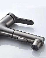 China Brass Braided Spout Pull Out Sink Faucet 1080 Degree Rotatable for sale