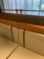 China Antique Luxury U Shape Semi Circle Booth Seating Leather Hotel Restaurant Sofa Seats for sale