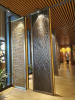 China Luxury Stainless Steel Screen Titanium Hotel Lobby Aluminum Room Divider Screen for sale