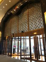 China Screen Texture Stainless Steel Hotel Furniture Lobby Living Room Custom Folding Room Divider for sale