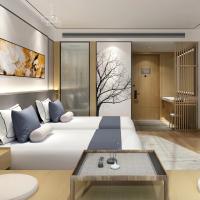 China Classic Luxury White Solid Oak Double Bed Hotel Bedroom Soft Bed for sale