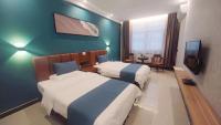 China Classic Luxury White Solid Oak Double Bed Hotel Bedroom Soft Bed for sale