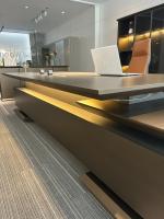 China High-End Boss Desk And Chair Set For Listed Company President Desk for sale