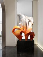 China Bespoke Large Floor Standing Flower Fiberglass Sculpture Marble Base For Hotel Lobby for sale