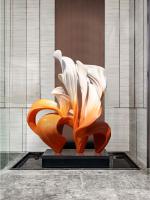China Bespoke Large Floor Standing Flower Fiberglass Sculpture Marble Base For Hotel Lobby for sale