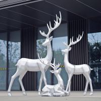 China Fiberglass Sculpture Plum Blossom Deer Hotel Lobby Furniture Garden Landscaping Property for sale