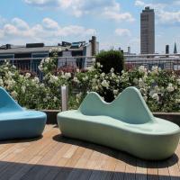 China Custom Commercial Hall Lounge Public Sofa Chair Undertake Fiberglass Projects for sale