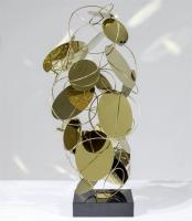 China Sweet Design Modern Luxury Stainless Steel Rose Gold Floor Sculpture For Decor for sale