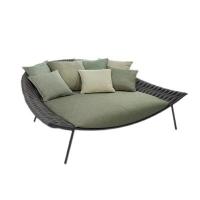 China Luxury Hotel Outdoor Rattan Round Bed Alfresco Lounger Sofa for sale