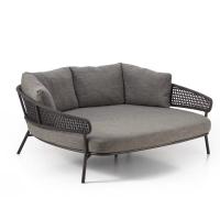 China Luxury Hotel Outdoor Rattan Round Bed Alfresco Lounger Sofa for sale