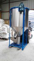 China High Precision Vertical Powder Blending Machine 300KG-15 Ton Capacity with 320 RPM Mixing Speed for sale