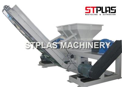 China Twin Shaft Industrial Plastic Shredder Machine For Container Drum Barrel Crushing for sale