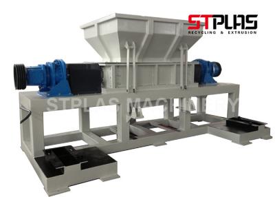 China Wood And Plastic Tray Waste Shredder Machine With Double / Four Shaft Design for sale