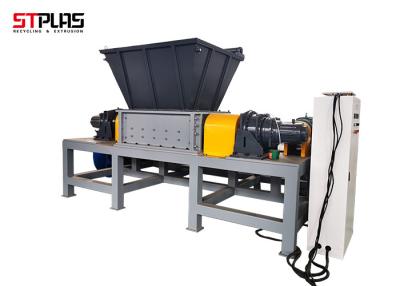China Compact Two Shaft Plastic 90kw Rubber Tire Shredder for sale
