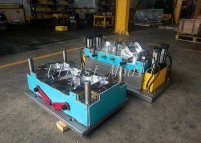 China SMC Vehicle Lamp Bracket Compression Mold 500000 Shots Life for sale
