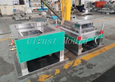 China P20 PCM Battery Cover Compression Mold 300000 Shots Life Thermal Oil Heating for sale