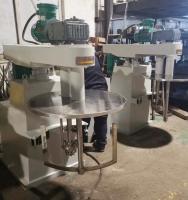 China SS304 Double Shaft Lab Vacuum Emulsifying Mixer Machine with High & Low Speed Control for High Viscosity Products for sale