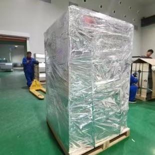 China 40mic PVC Heat Shrink Wrap Roll 52% TD Shrinkage PVC Shrink Wrap for sale