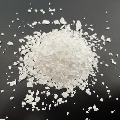 China Food Grade Calcium Chloride Dihydrate White Flake 74% 25kg for Food Processing for sale