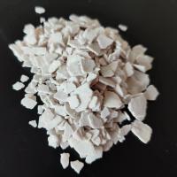 China Industrial Calcium Chloride Dihydrate Flake 74% GB Standard Snow Melt Deicer for sale