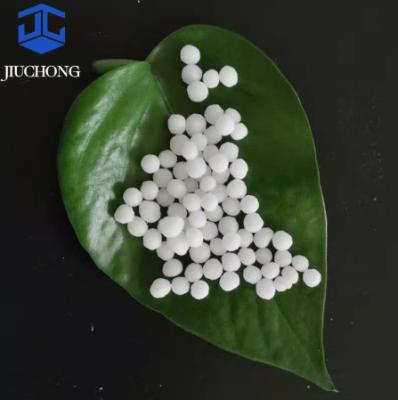 China Industrial Grade Urea 46% Nitrogen Fertilizer Carbamide Granules 1.335g/cm3 Density 12 Months Shelf Life for sale