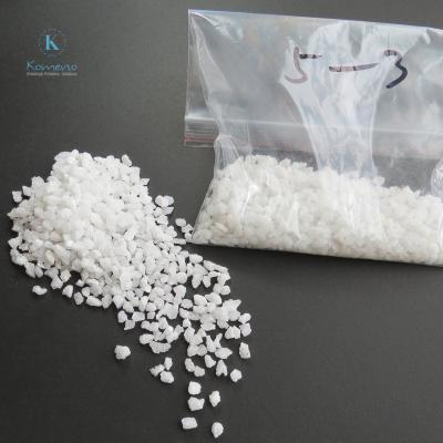 China Al2O3 Chemical Formula White Aluminum Oxide with 99% Content and 30 W/mK Thermal Conductivity for sale