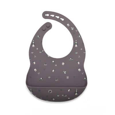 China Cartoon Animal Newborn 4.2oz Baby Silicone Bib Adjustable Eating Waterproof for sale