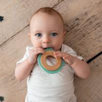 China Mint Green EN71 FDA Approved Wood And Silicone Teether Bear Shape for sale
