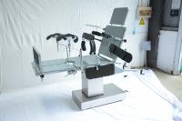 China Patient Examination Couch Manual Comprehensive Operationg Table Gynaecology Couch Gynaecological Examination Table for sale