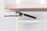 China Pink Mobile Cot Hospital Baby Bed , Newborn Hospital Baby Cot With ABS Basin for sale