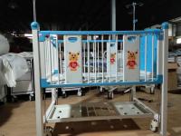 China Silent Brake Wheels 1770*705mm Medical Pediatric Bed for sale