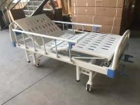 China 2 Cranks Hospital Manual Patient Bed Steel Spray Plastic Frame for sale